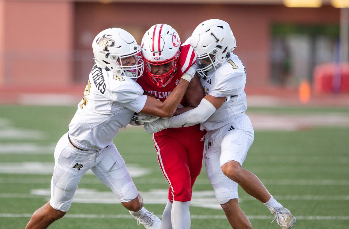 Hitchcock shuts down Anahuac 48-7